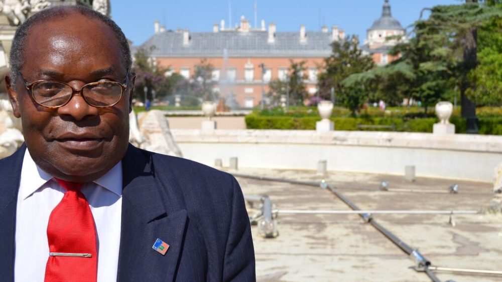 Severo Moto: un presidente sin gobierno que malvive con una pensión de ...